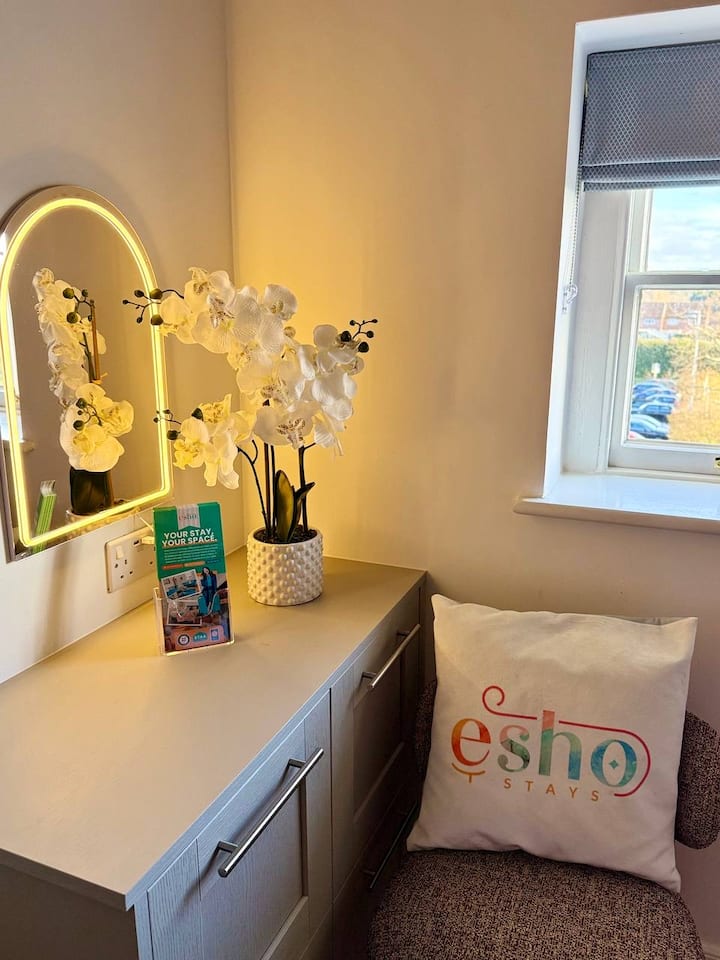 Boutique Penthouse Stay In Gloucester/free Parking - Gloucester, UK