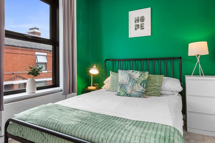 Luxury Utd Stay | Free Parking | Near City & Mri - Manchester