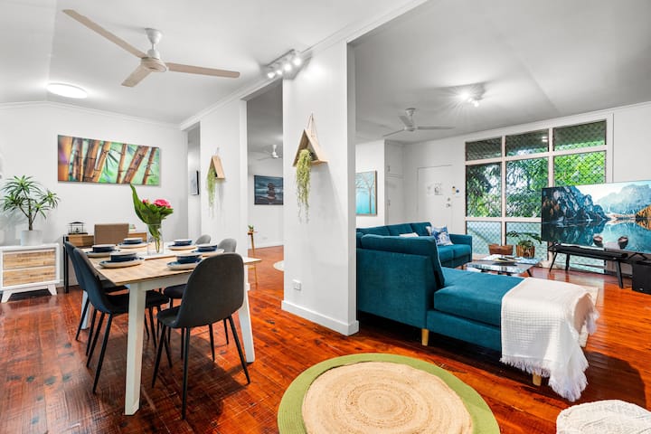 Zen City Tropics: Fenced Yard - Balcony - Desk - Darwin