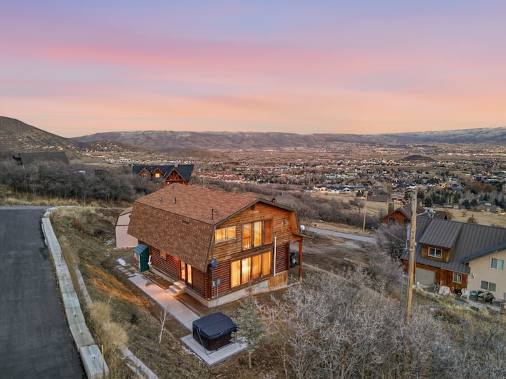 Mountain Views: Air Hockey, Shuffleboard, Hot Tub - Utah