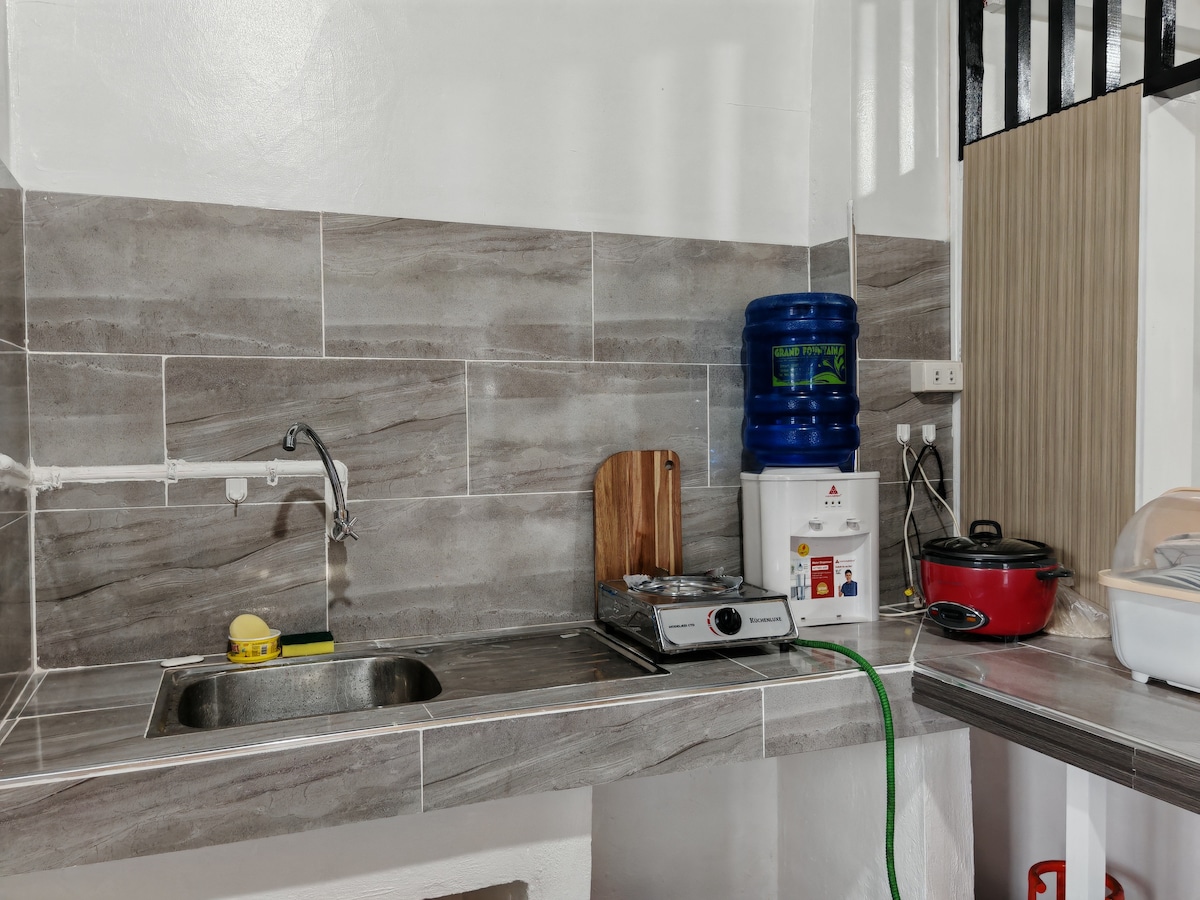 Transient house for 4 person, motorcycle parking - Apartments for Rent ...