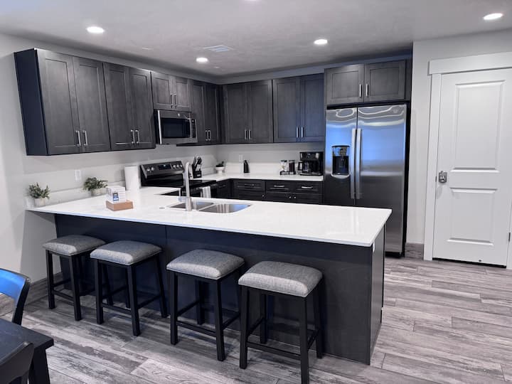 Brand New/ Modern 2 Bed/ 2 1/2 Bath In Page - Vermilion Cliffs National Monument