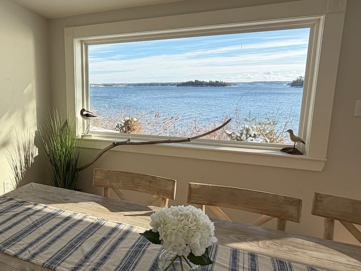 Oceanfront Home With Steps To The Sea + Kayaks - Freeport