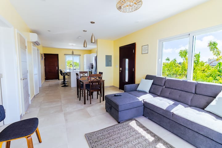 Charming 2 Bedroom Apartment With Ocean View - Bahamas