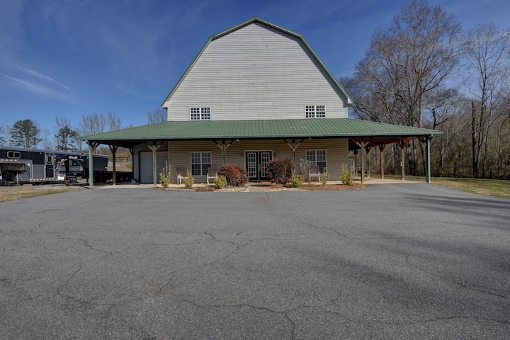 Hawk's Creek Farm - Clermont, GA