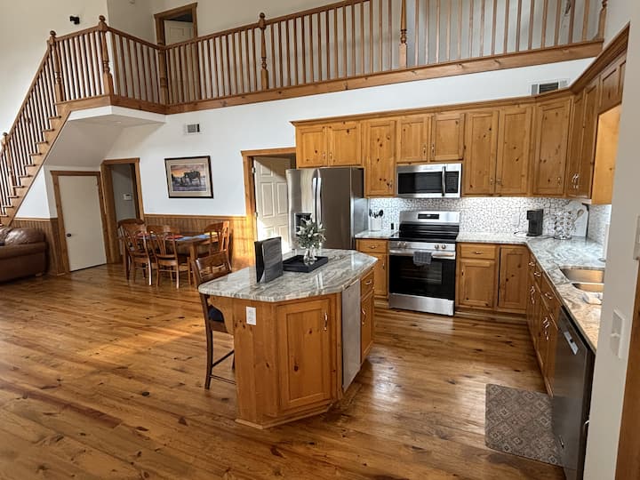 Hawk's Creek Farm - Clermont, GA