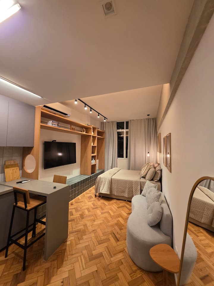 Studio Em Copacabana - Brazil