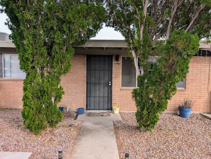 Cozy 2br Townhome | Desert Views + Peaceful Stay - Casino Del Sol