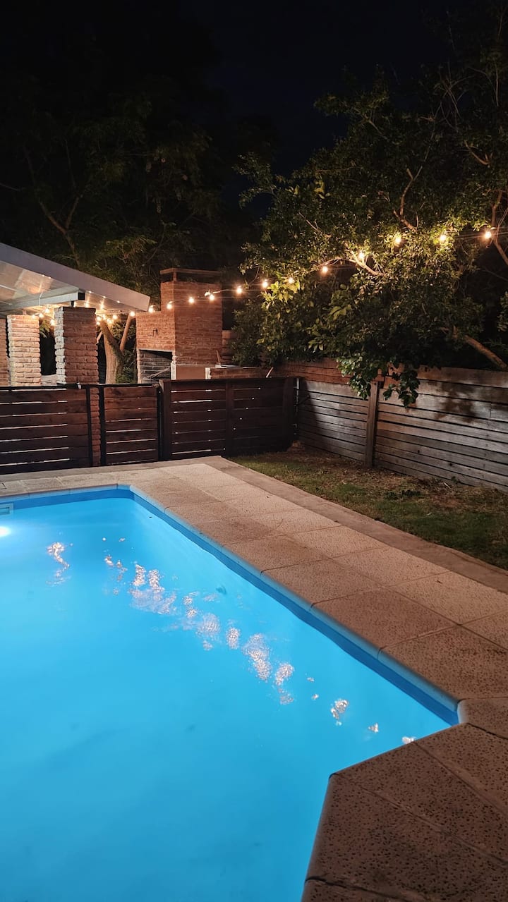 Casa Frente A La Rambla Con Piscina Climatizada - Durazno Department