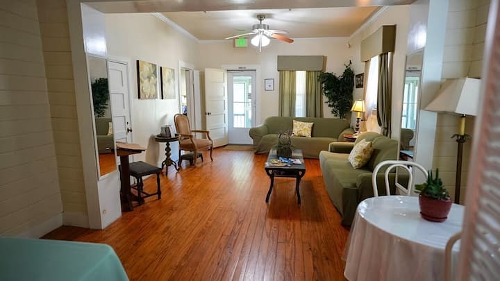 The Cottage At Cabin On The Bogue - Leland, MS
