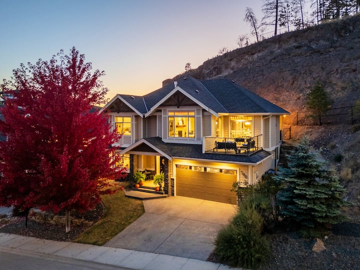 Private Bright Mountain Suite Minutes To Downtown - Kelowna