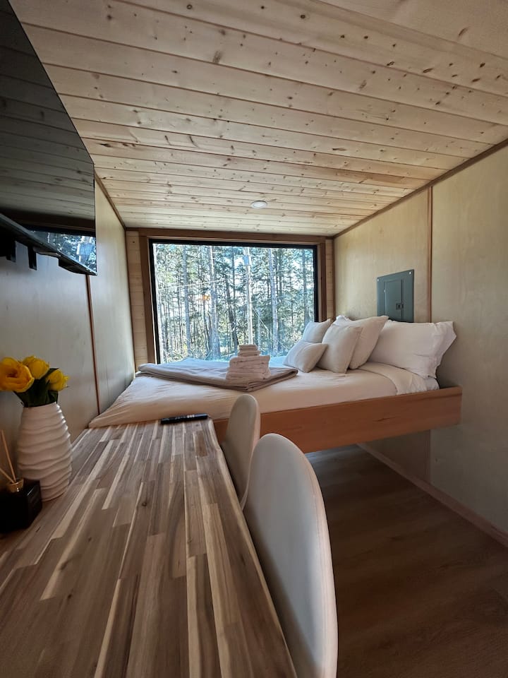 Ocean View Owl Retreat - Sooke