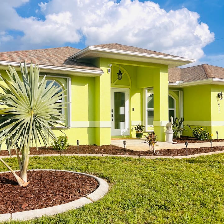 Beautiful Modern House With Private Saltwater Pool - Venice Beach, FL