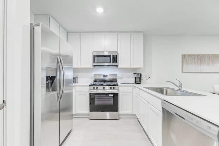 Comfy 4br.2ba Near Bush Int'l Airport - Grand Texas, New Caney