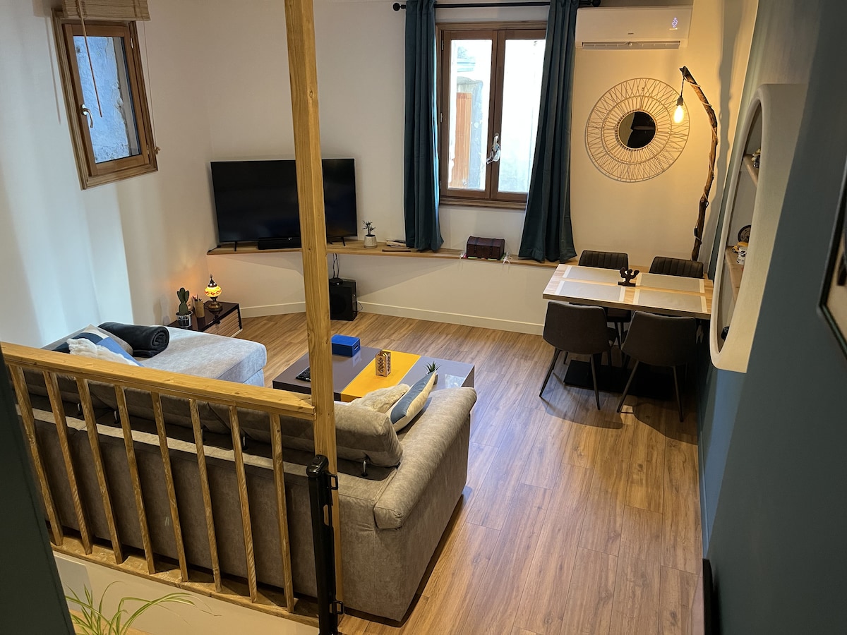 Apartment with terrace, jacuzzi and castle view - Flats for Rent in ...