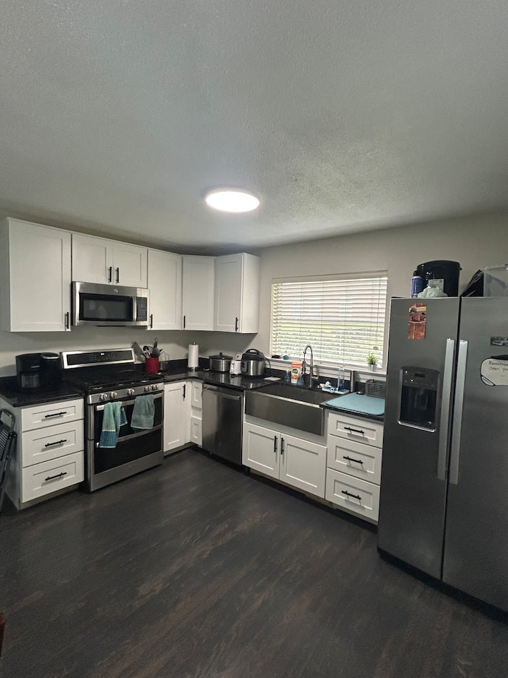 The Carolina Farmhouse - Columbia, SC