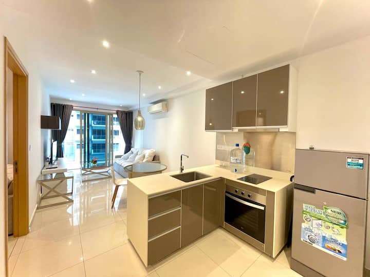 Spacious Apartment Fitted For Every Need - Phnom Penh