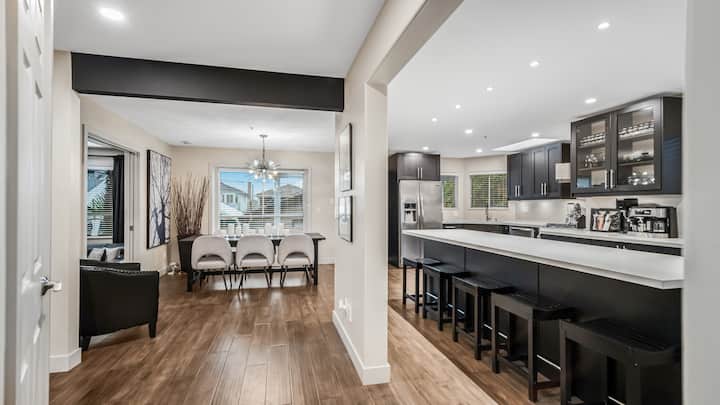 5 Br | Spacious Home | 10 Mins From Fifa - Vancouver