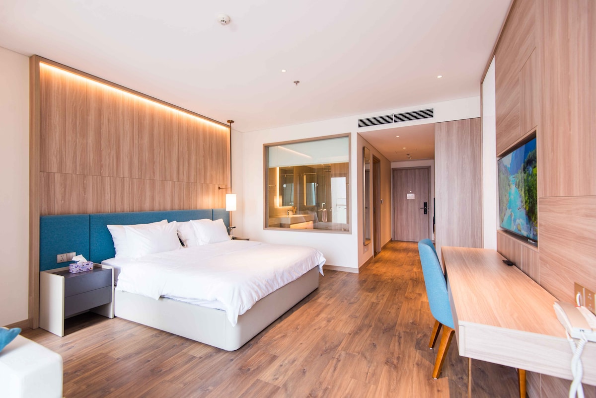 City View Studio • Full Kitchen • Long Stay. - Condominiums for Rent in ...