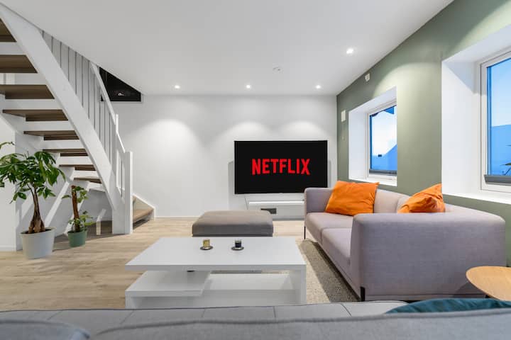 Fjellheisen Lodge L Amazing Sea & Mountain View - Tromsø