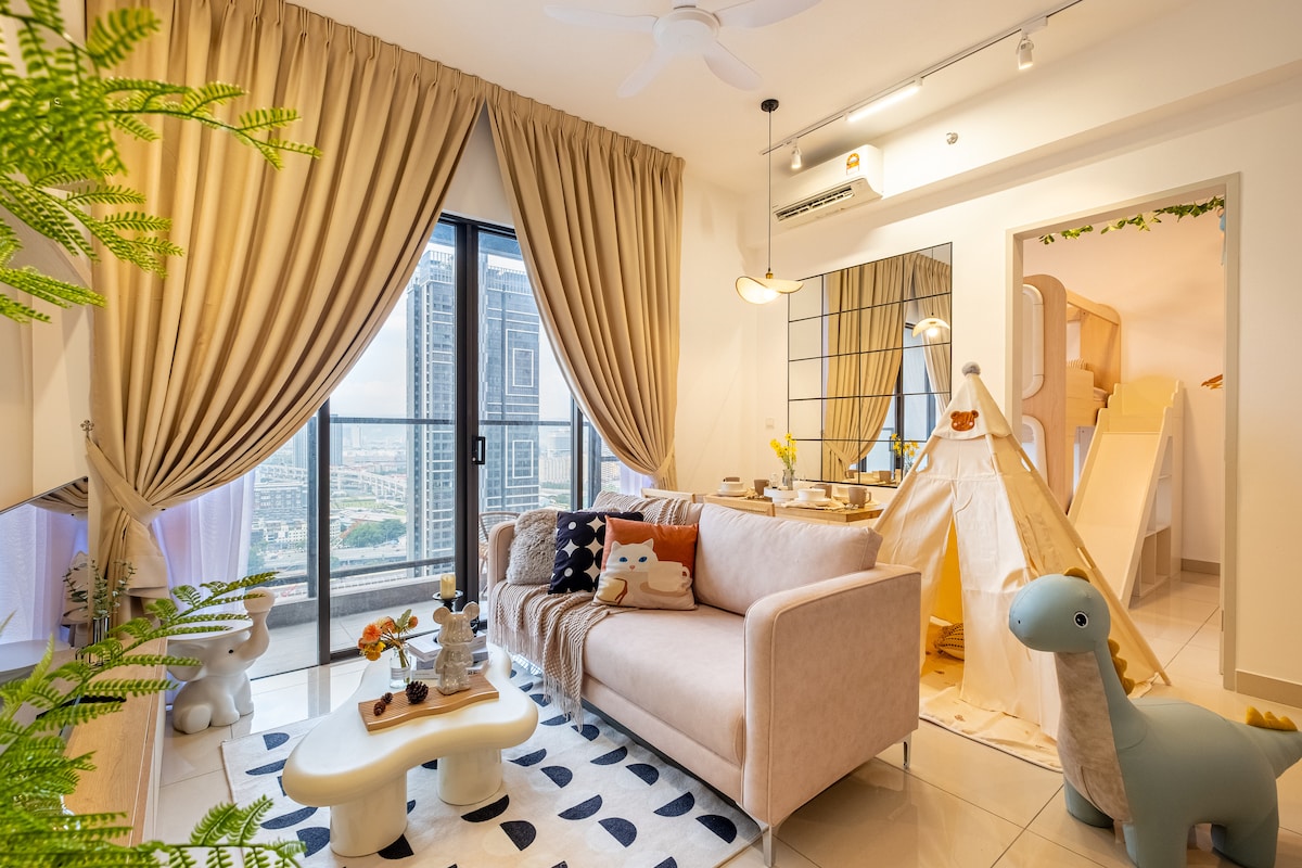 Unvergessliches Zuhause für Kinder mit Rutschen und Zelt @ in der Nähe ...