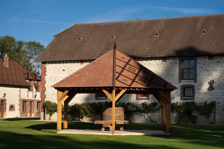 Chateau De La Grange Arthuis - Les Douves - Belleville-sur-Loire