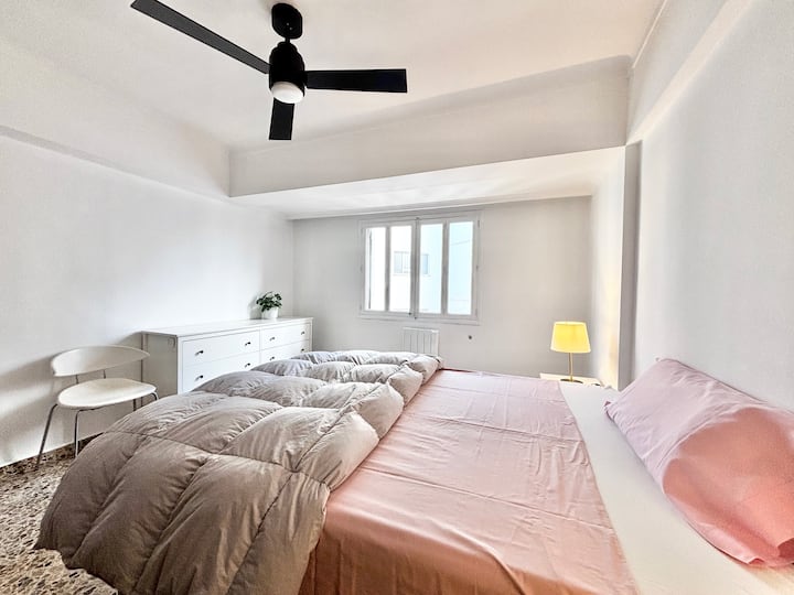 Habitación Privada En Avenidas Con Baño Compartido - Palma
