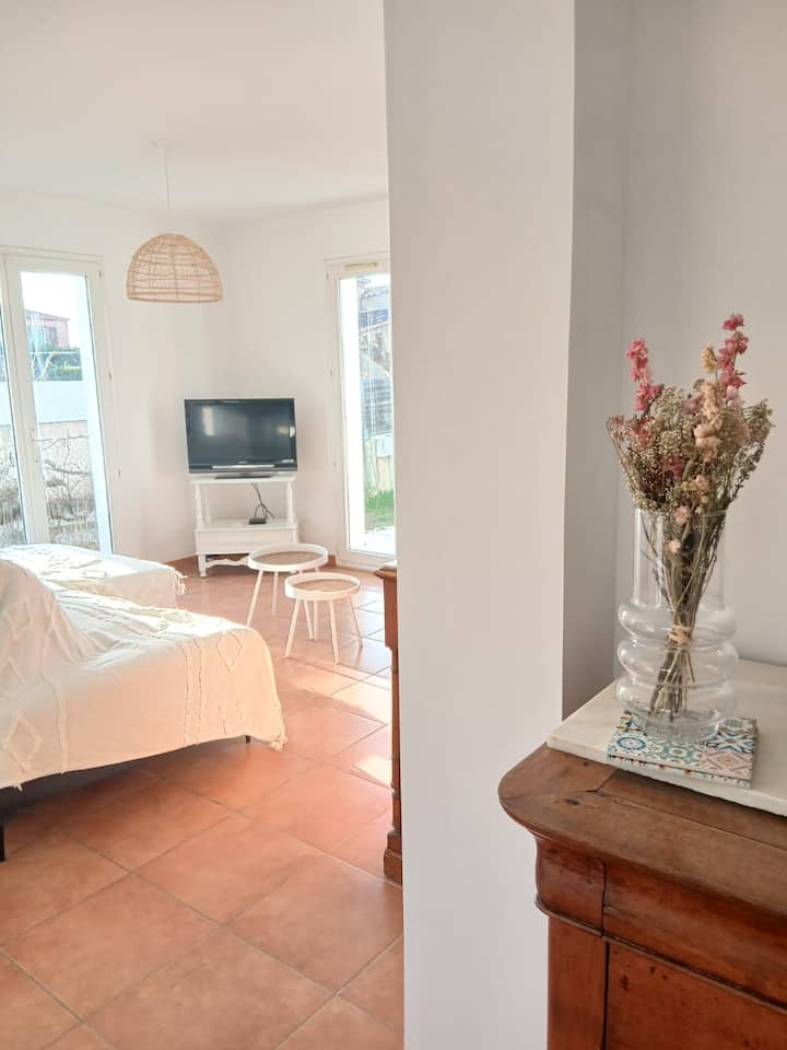 Maison 7 Personnes Lumineuse Avec Jardin - Bouzigues