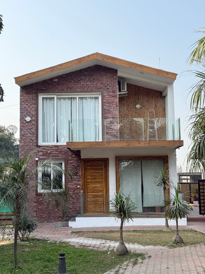 Karam Villa ~ Park & Peace - Roorkee