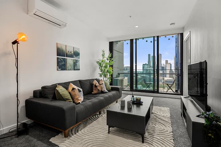 Luxury Skyline View Southbank 2br| Pool, Gym, Spa - Melbourne