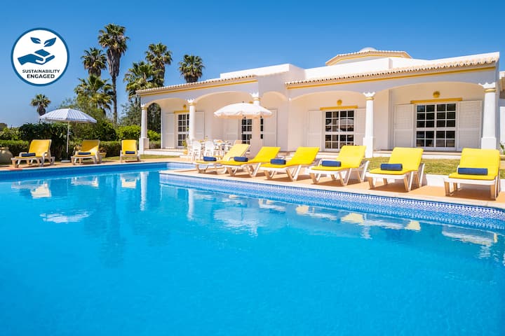 Single-storey Villa With Private Pool & Bbq - Albufeira