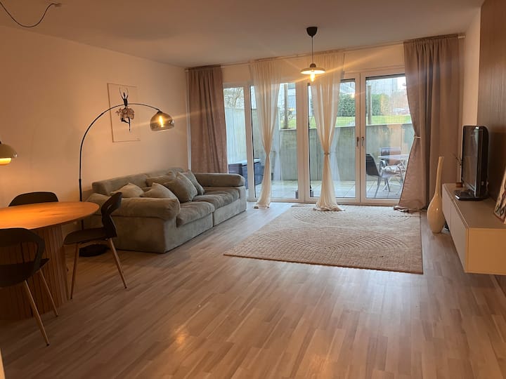 Moderne Wohnung Am Telekom Dome - Bonn