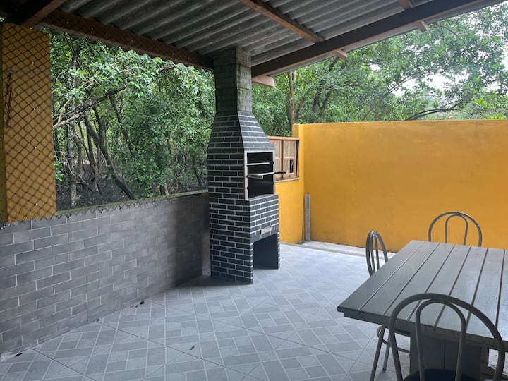 Casa Nos Fundos Em Frente à Praia Boca Da Barra - Rio das Ostras