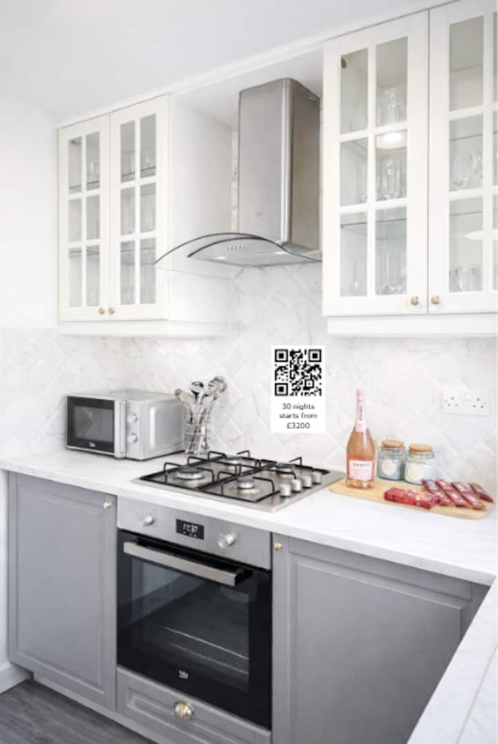 Relocation & Insurance 2br City Centre W/ Parking - 링컨