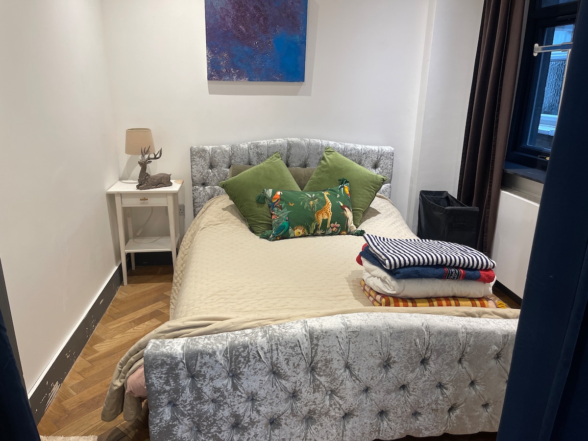 Nice flat W4 close to tube pets welcome - Apartments for Rent in ...