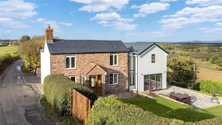 Orchard Cottage,  Nr Ross-on-wye - Forest of Dean