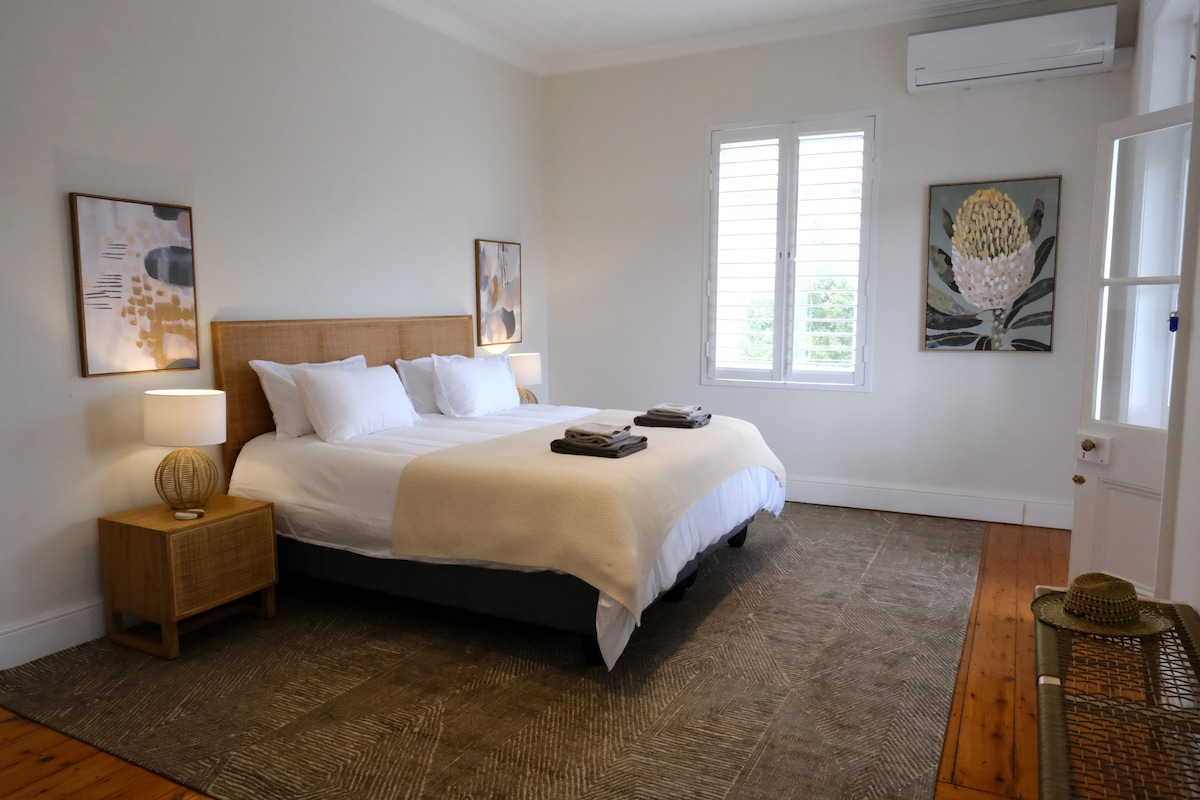 Fully renovated Victorian house - Houses for Rent in Cape Town, Western ...