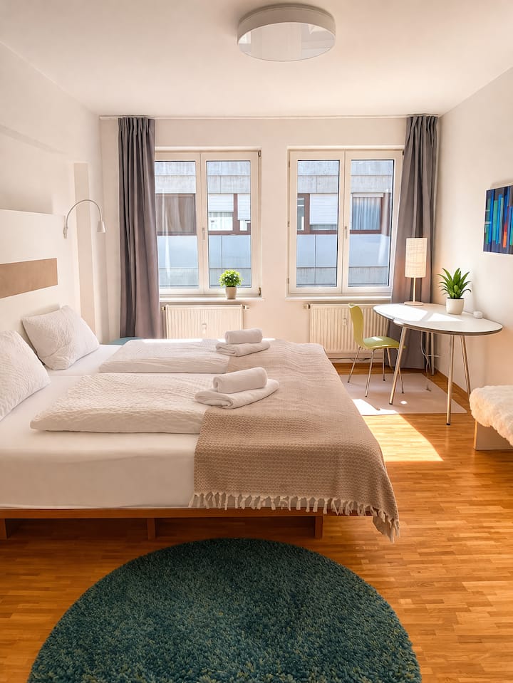 Am See: Seepanorama Apartment I 100 M Zum Bodensee - Friedrichshafen