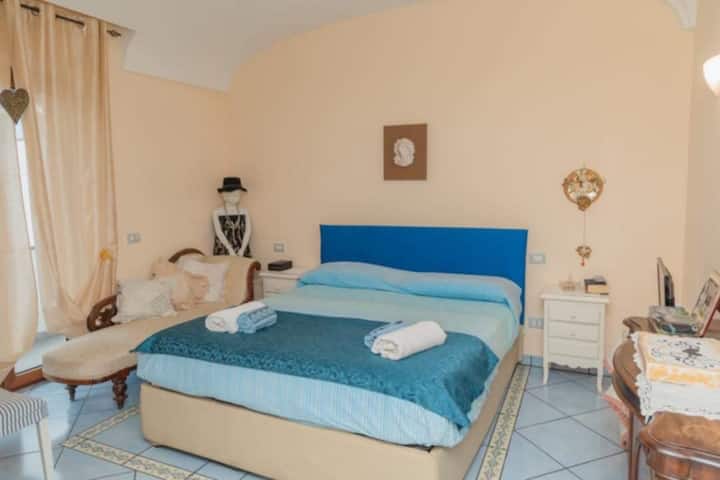 La Dimora Di Naty - Ischia Porto, Napoli