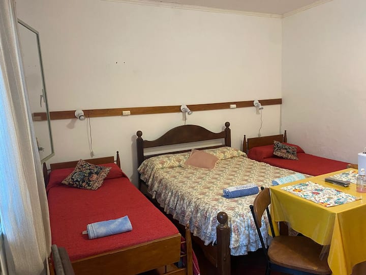 Cerca De Todo: Monoambiente Céntrico Para 4 - Gualeguaychú