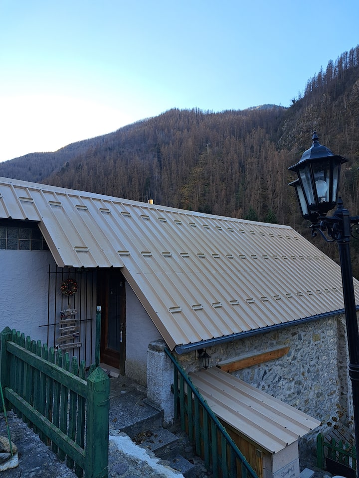 Grange Rénovée à Louer à La Semaine - Isola 2000