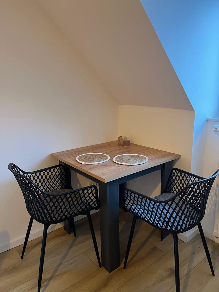 Kleine Gemütliche Wohnung In Rösrath, In Bahnnähe - Rösrath