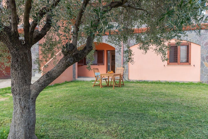 In Campagna-experience House
Casa Con Giardino - Costa Rei