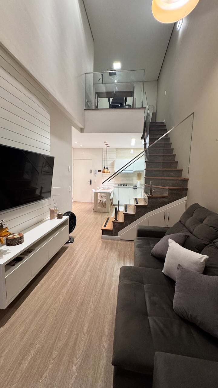 Loft Duplex Surreal (Até 8 Pessoas), 800m Capivari - Brazil