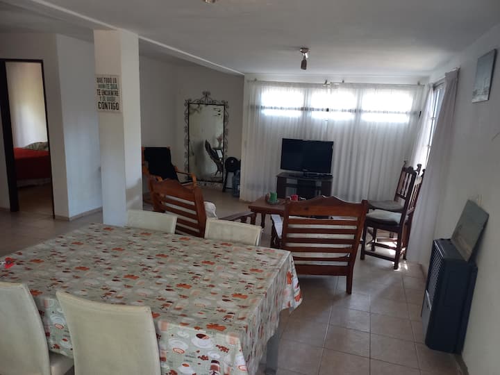 Alquiler A 3 Cuadras De La Playa - Pinamar