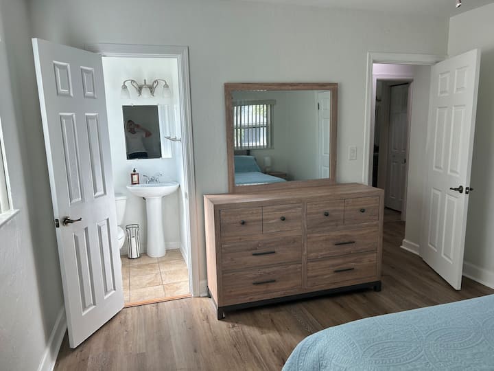 3 Bedroom Pool Home Just 2 Miles From Siesta Key - Houses for Rent in ...