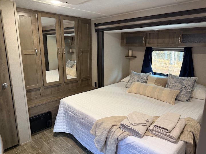 Oversized Camper W/ Wi-fi/king Bed/close To Lake - Géorgie, États-Unis