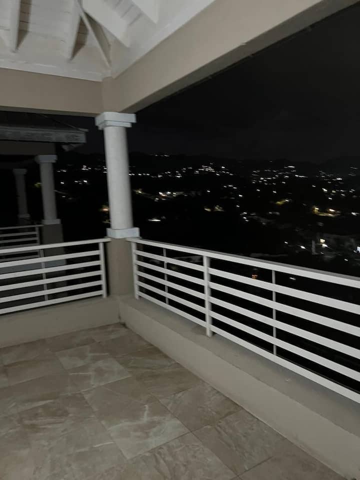 Cozy Nature Retreat - Kingston, Jamaica