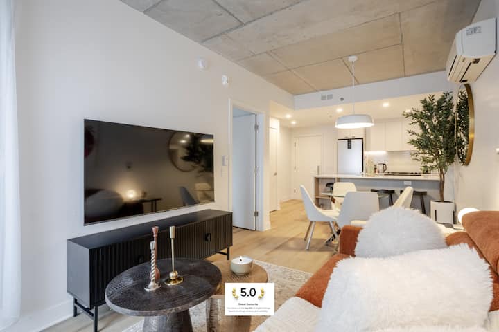 Comfort Stay | Parking & Ev Charger - Montreal