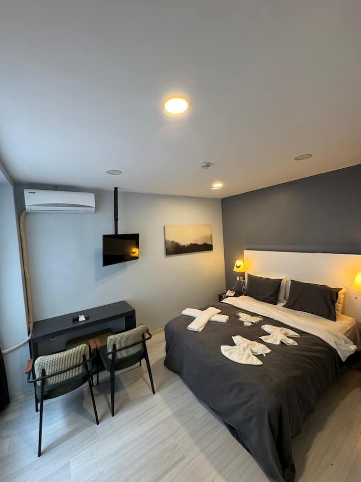 Taksim Square | Cozy & Stylish Family Room - Beykoz